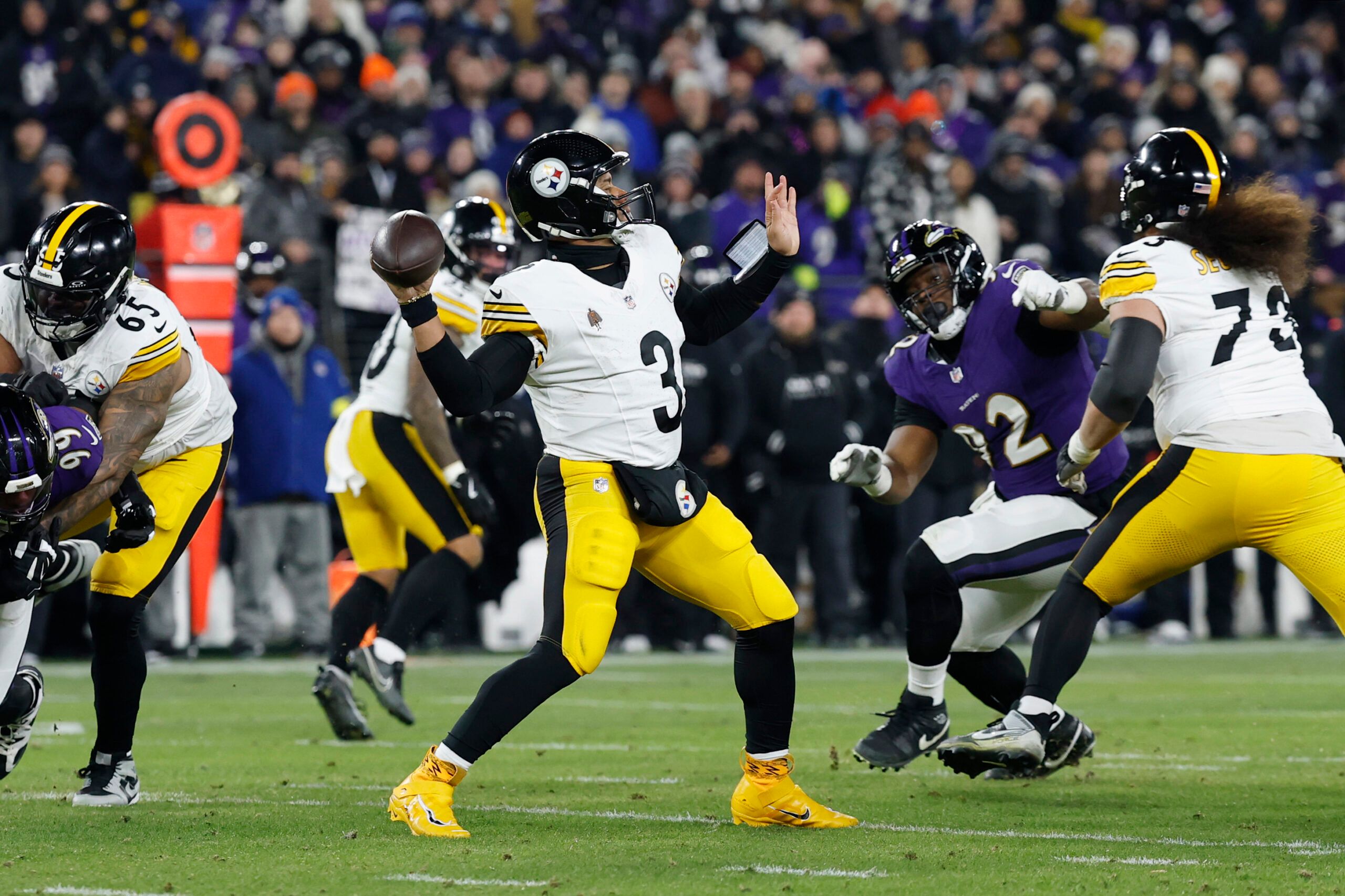 The Giants have the perfect free-agent quarterback target they must sign