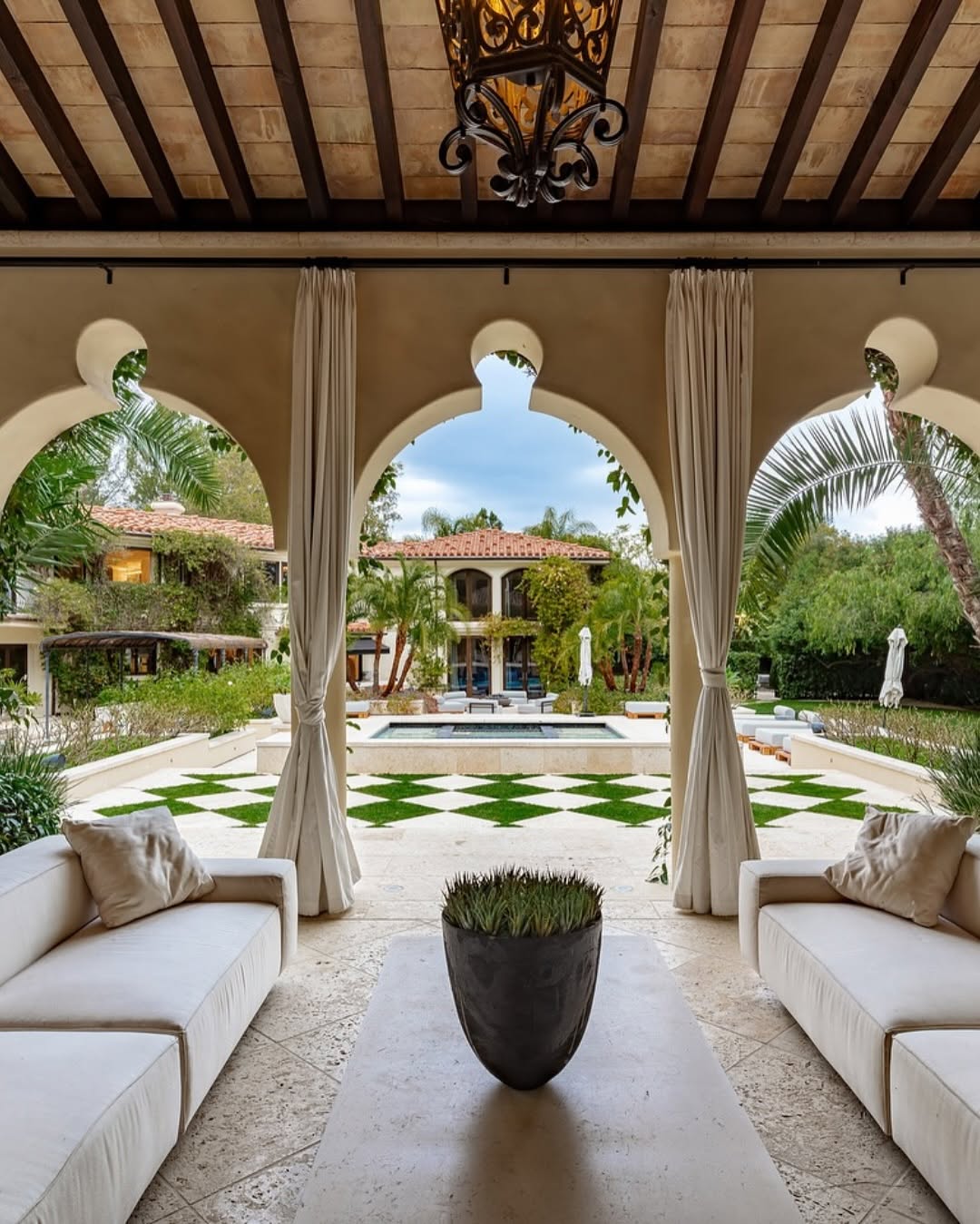 Ever Wondered Where The Kardashians Stir Up Drama? Step Inside The ...