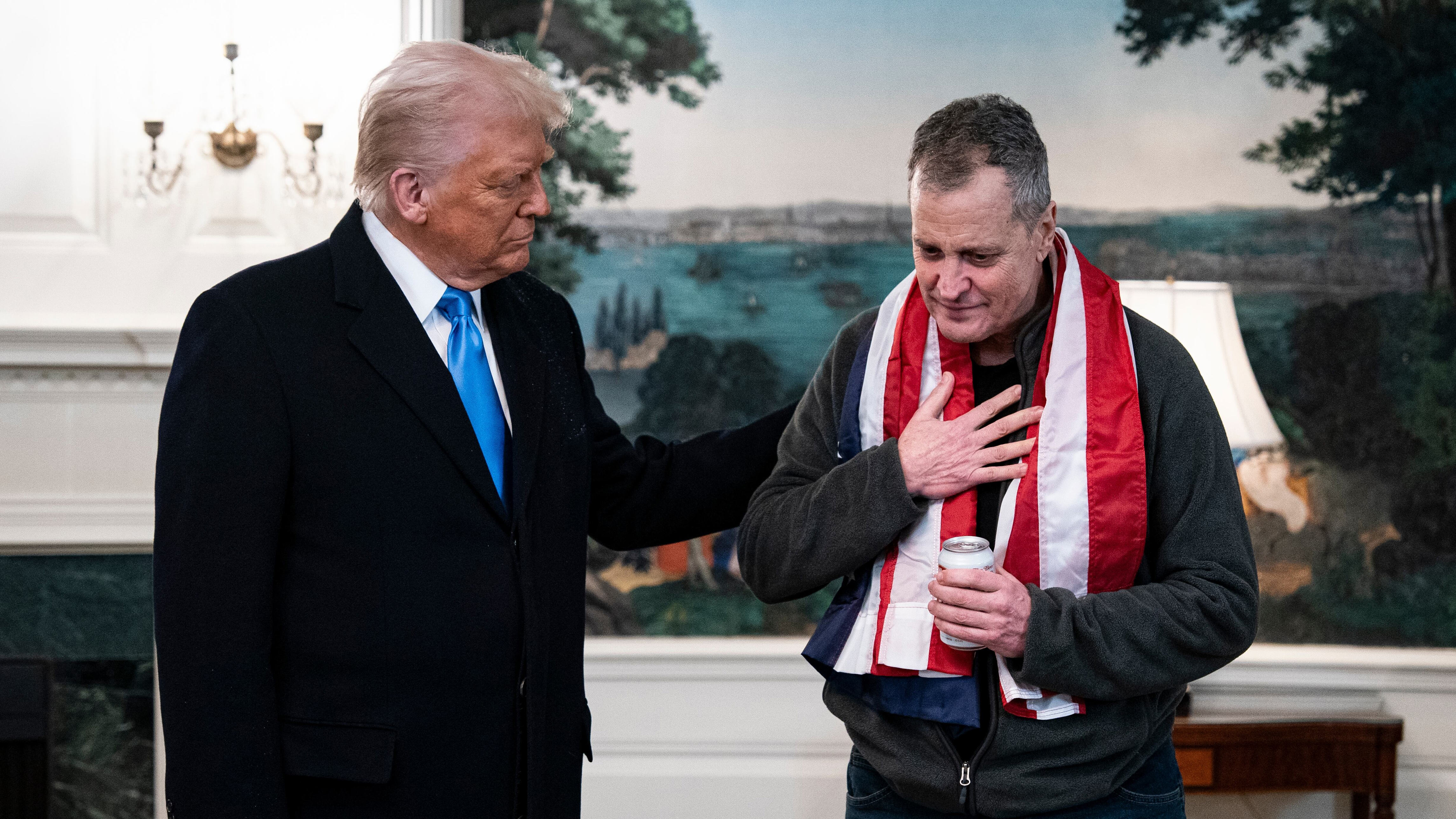 Pres. Trump signs executive order pausing enforcement of U.S. law ...