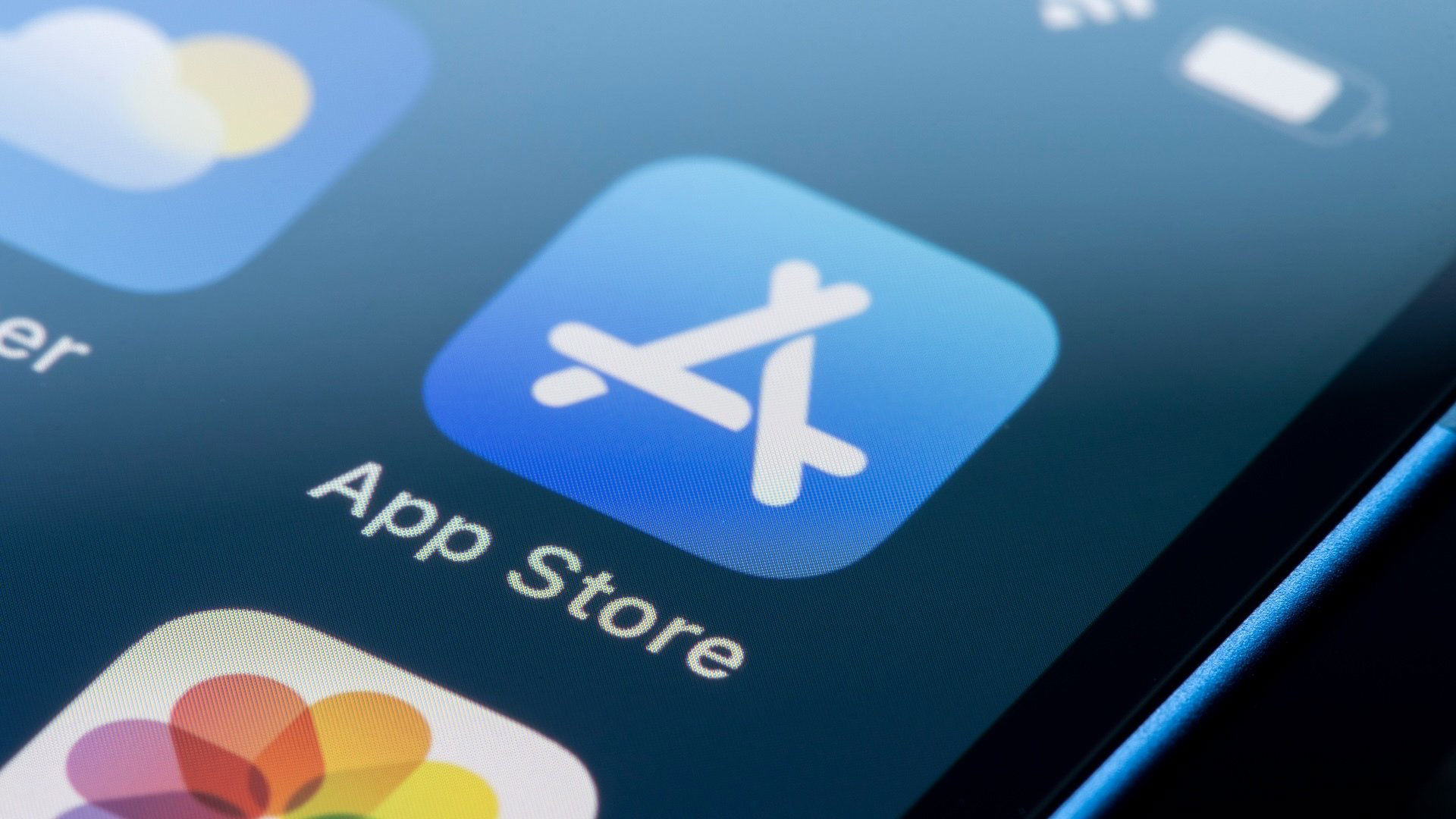 Two Easy Ways to Manage Your iPhone App Subscriptions Two Easy Ways to Manage Your iPhone App Subscriptions
