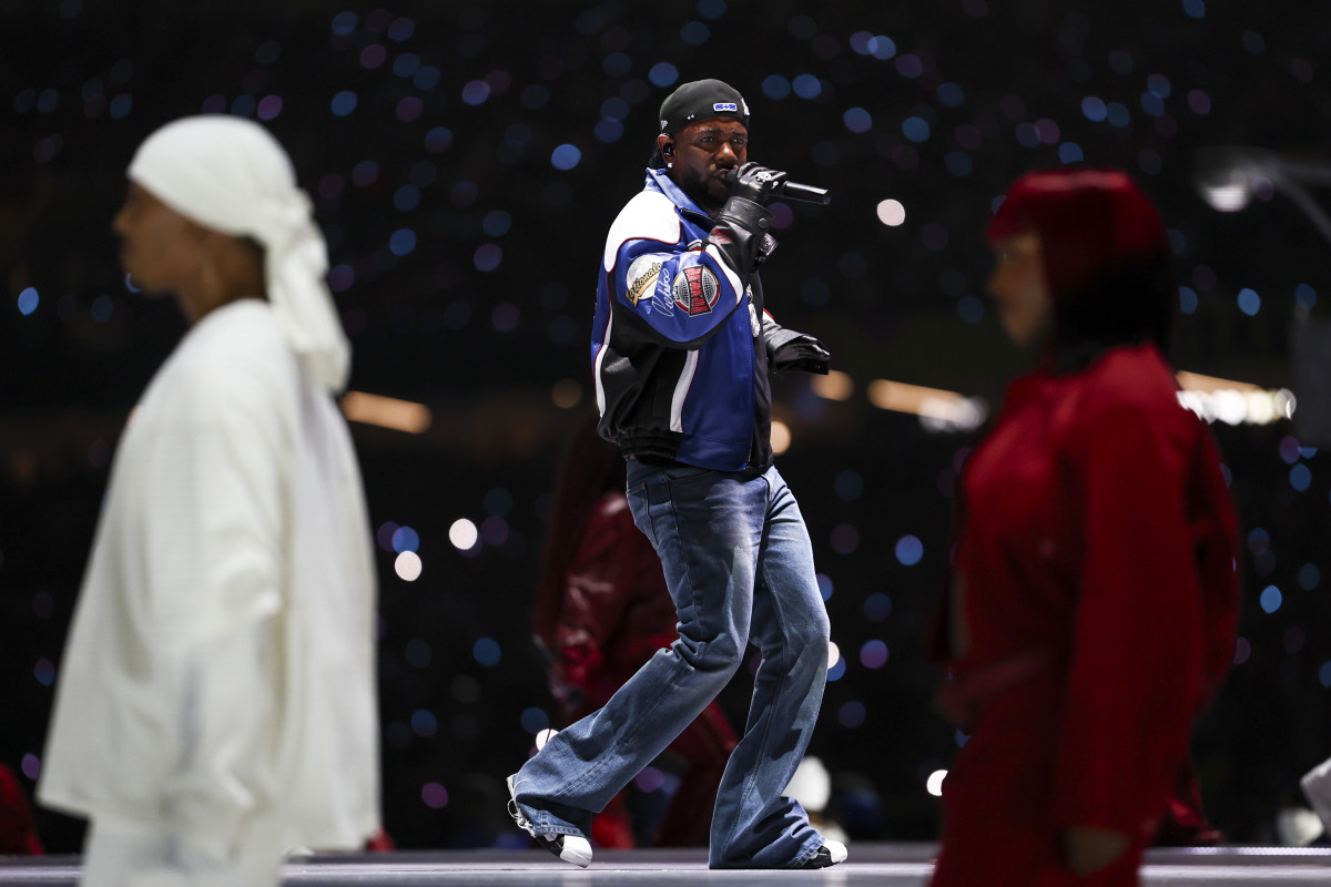Kendrick Lamar's Jeans From Super Bowl Halftime Show Have Sold Out