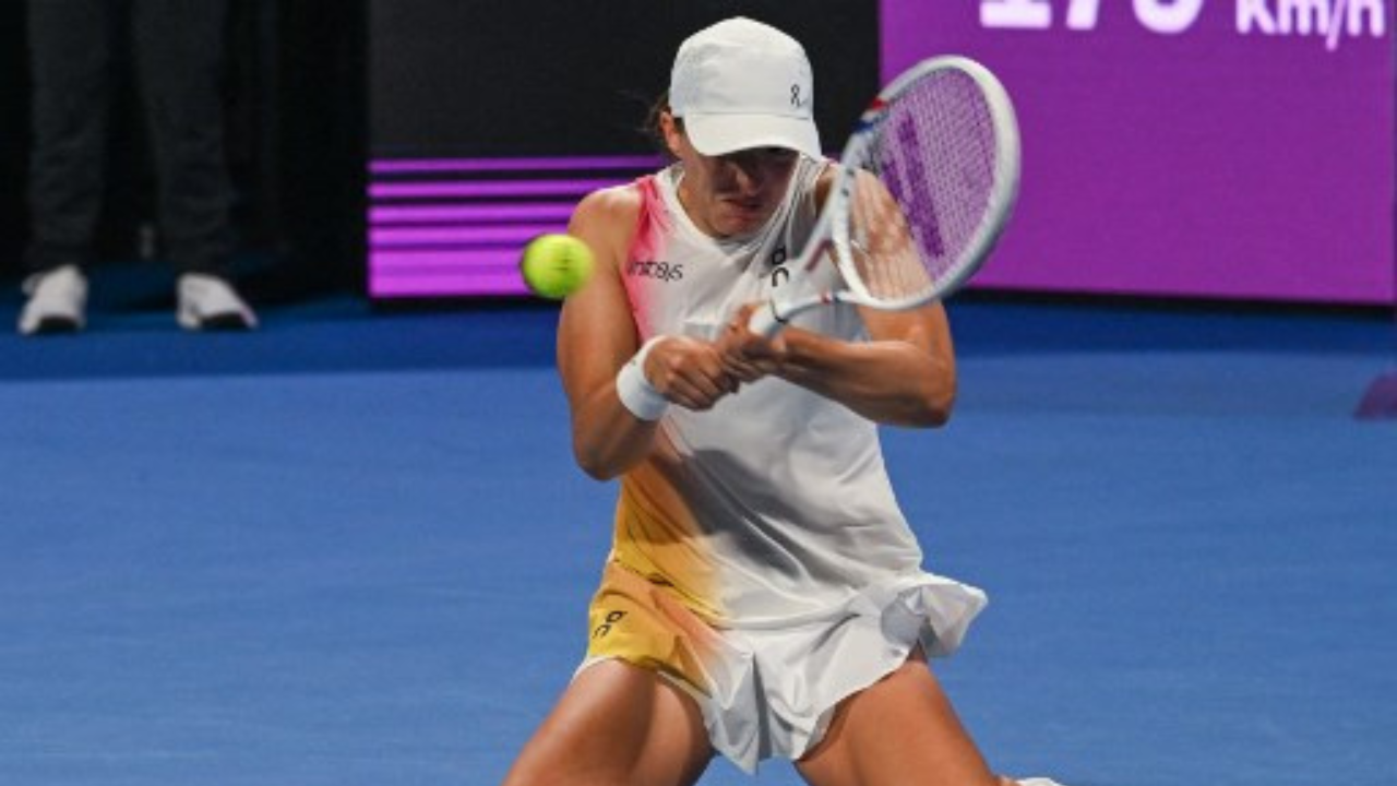 Qatar Open: Battling Swiatek lines up quarterfinal against Elena Rybakina