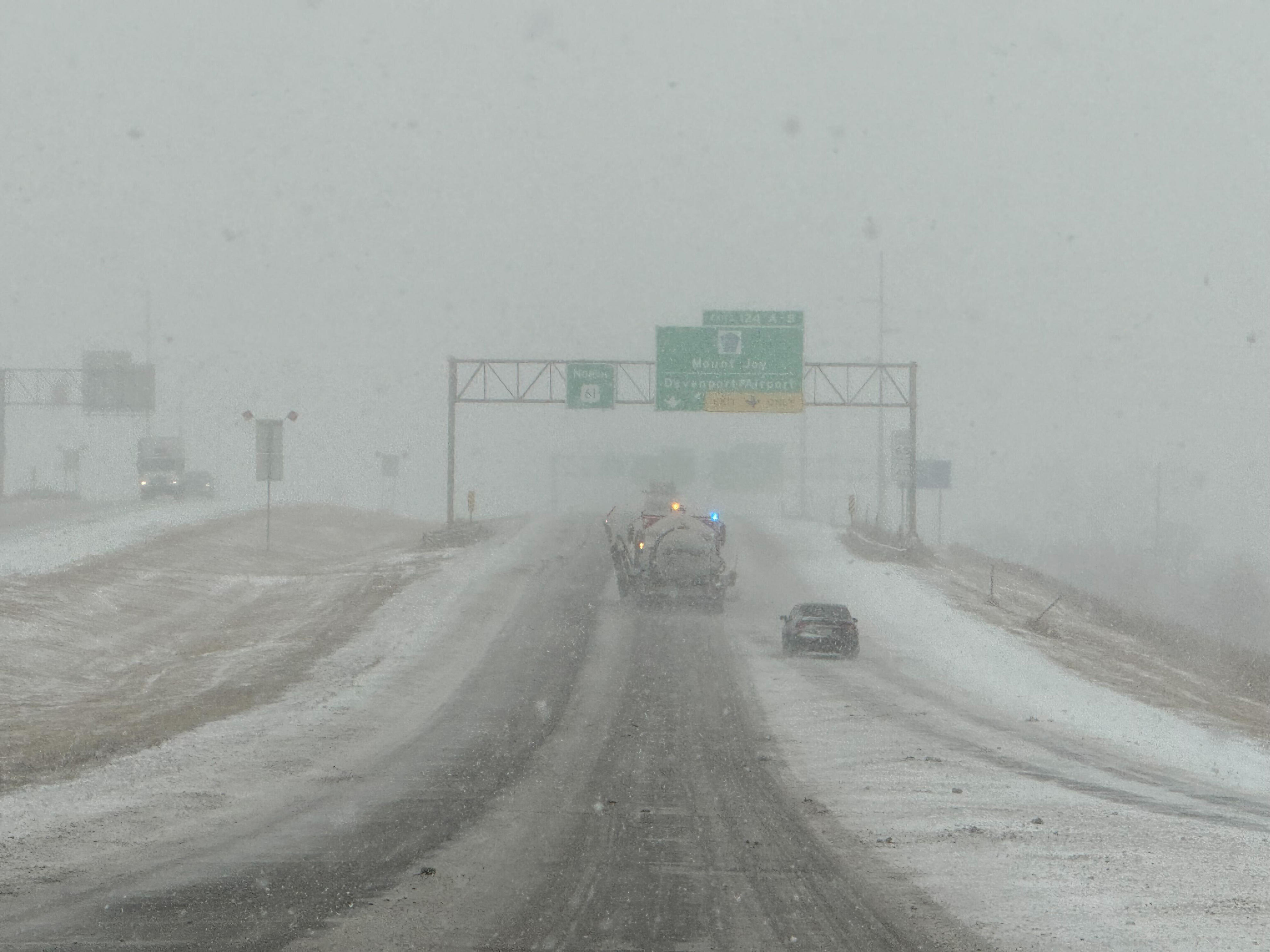 LIVE Weather Blog: Extended snow Wednesday and gusty winds