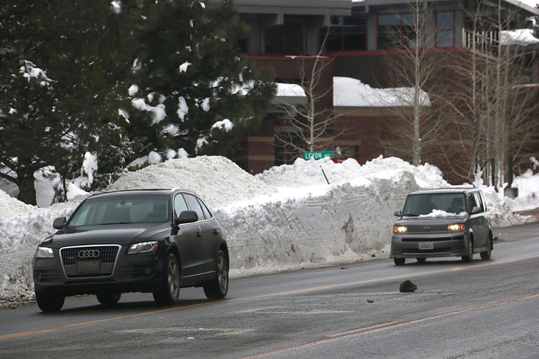 Tahoe could see 4 feet of snow, with heavier totals along I-80