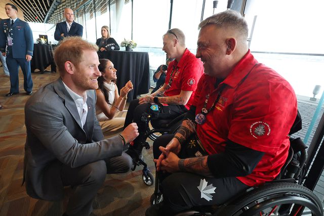 Prince Harry Hangs Out with Justin Trudeau at Rowing Event on Last Day ...