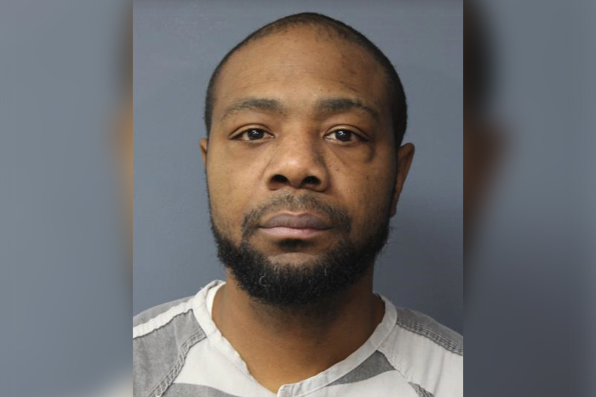 Home invasion victim outsmarts armed thieves by stealing their getaway ...