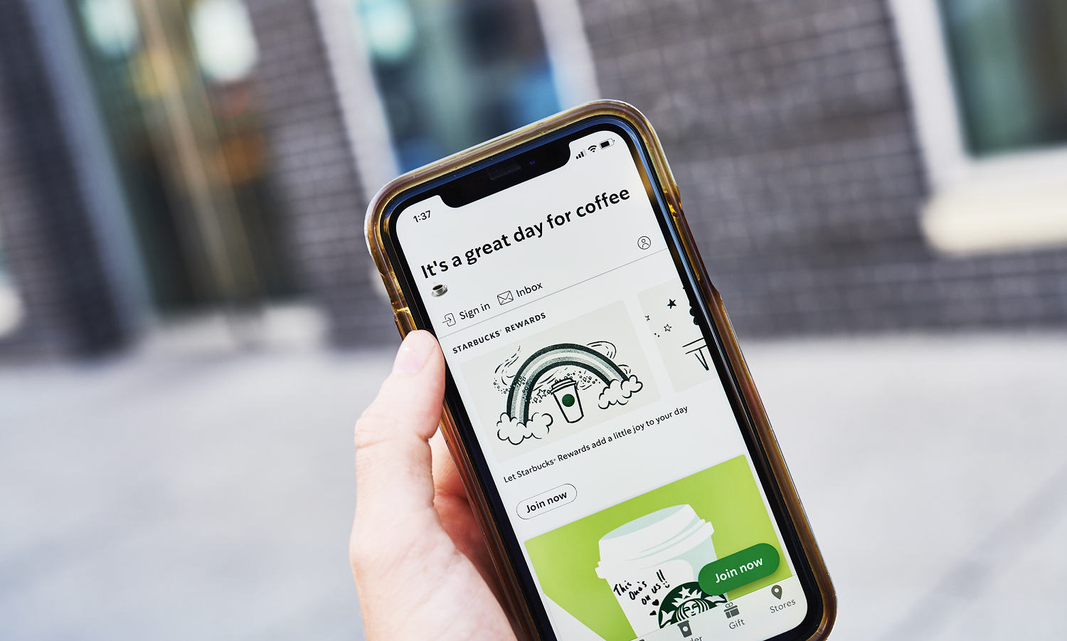 Starbucks sets new limit on amount customers can order through app