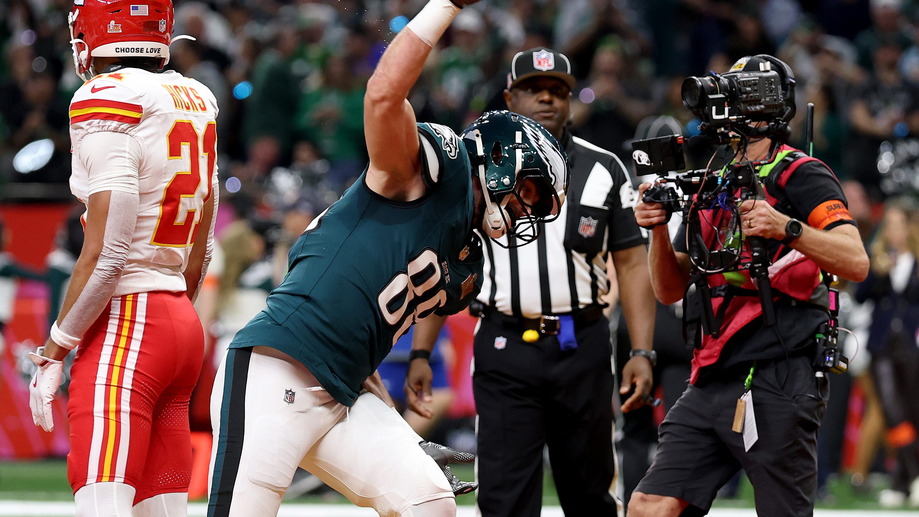 Dallas Goedert explains why Jalen Hurts let him spike the ball after QB ...