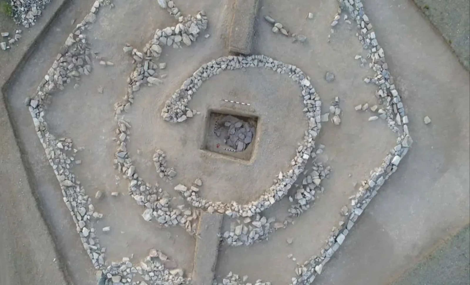 Archaeologists Uncover a 3,800-Year-Old Hexagonal Pyramid—Unlike ...