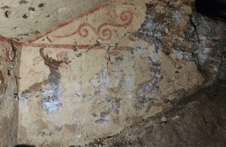 Fresco of Sethlans' forge found in 5th-century BCE Etruscan tomb on ...