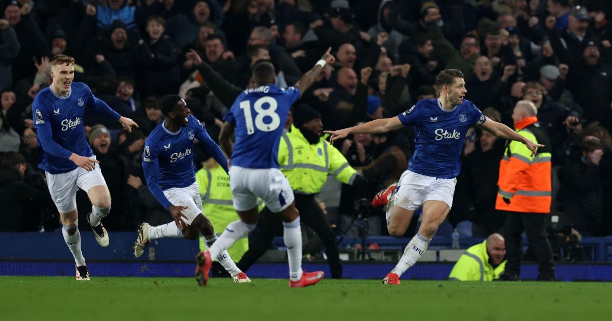 Liverpool wheels fall off for Arne Slot as Everton do a Man Utd in ...