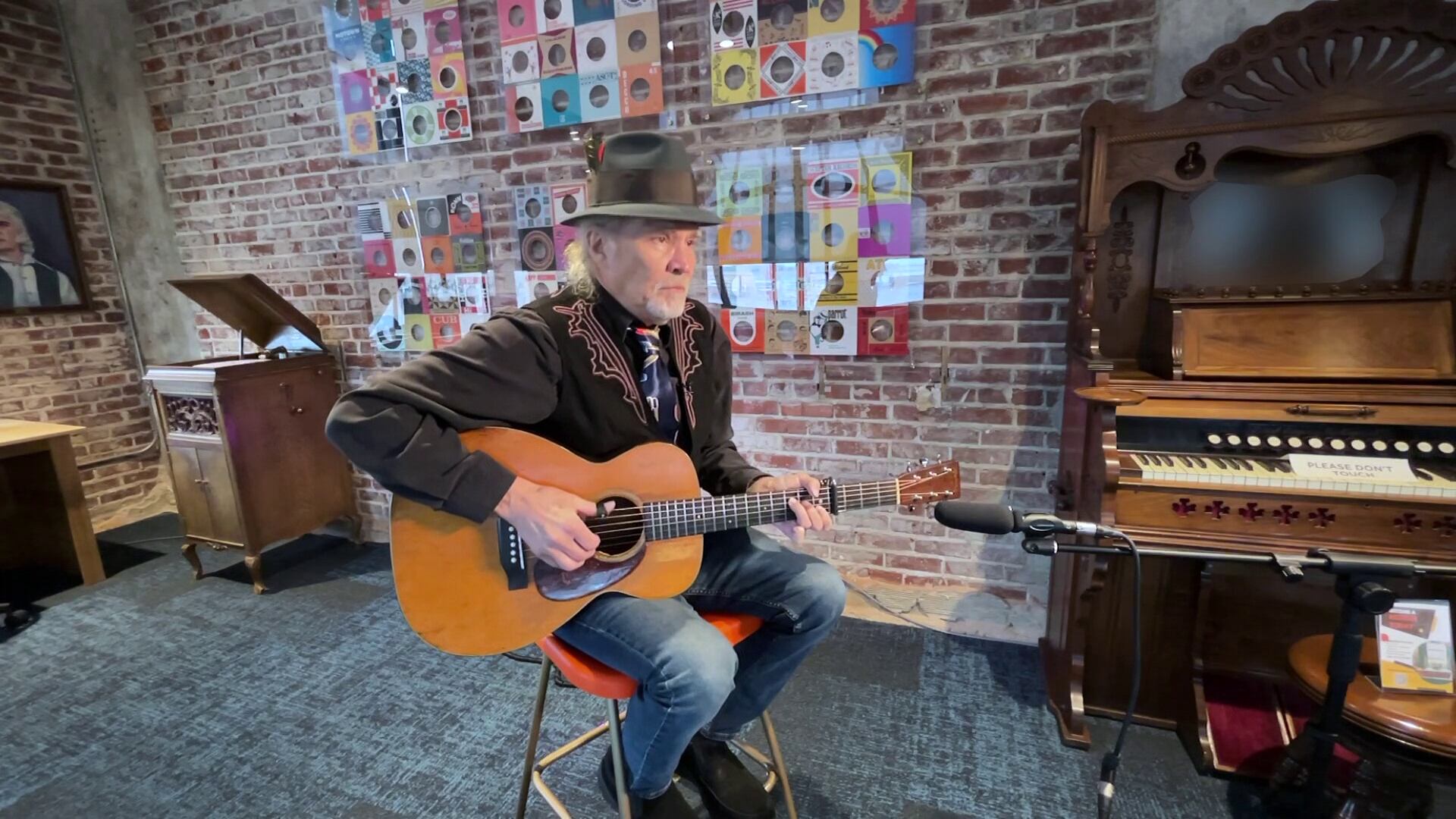 Keith Sykes keeps rockin' and remembering