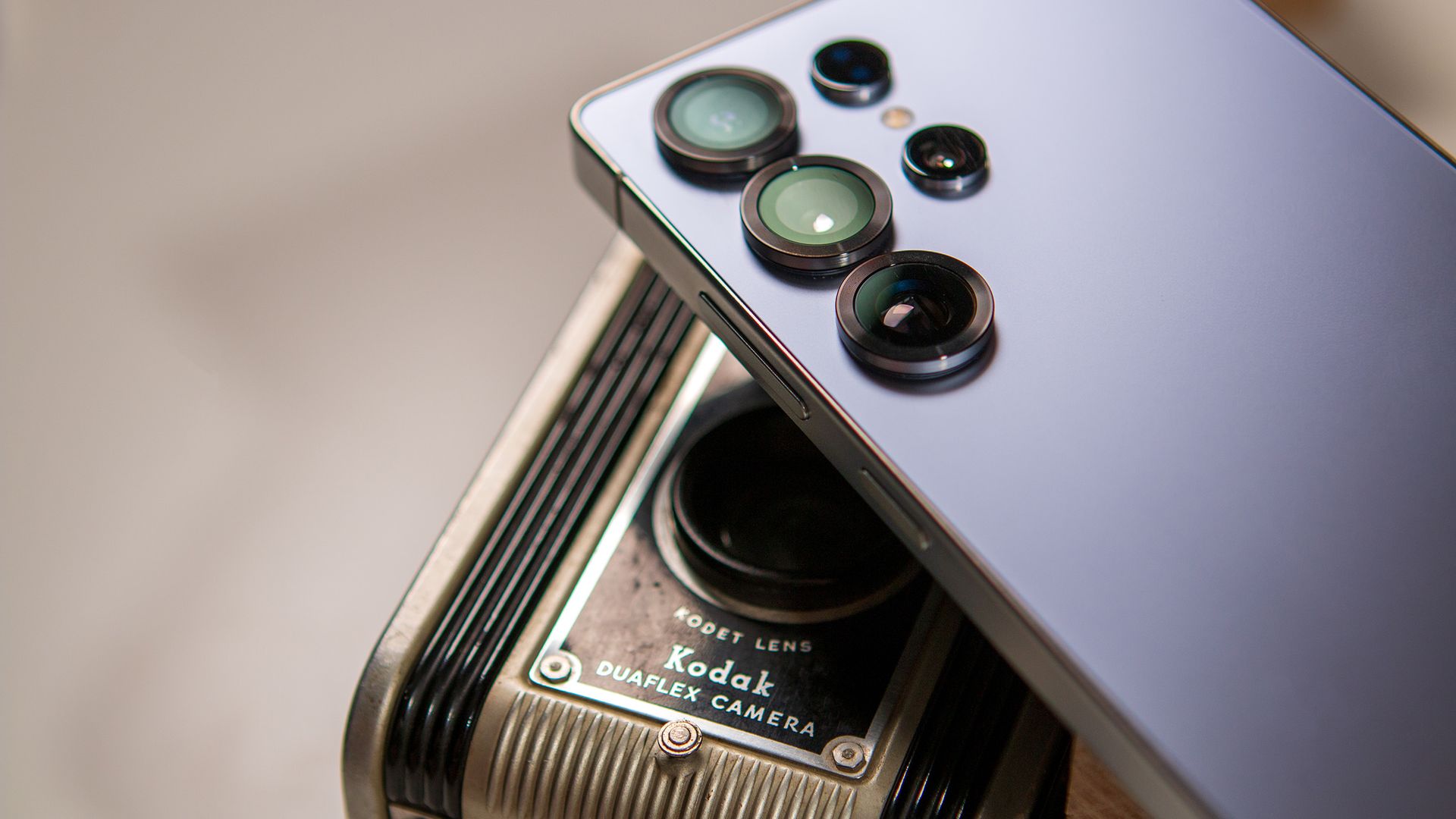 Samsung is trying to make the Galaxy S26 Ultra thinner with new camera ...