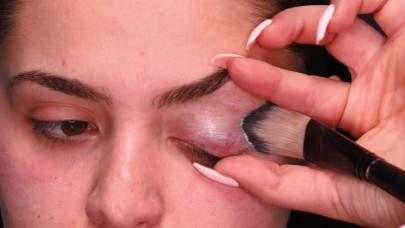 Erstellen Sie realistische Film-Make-up-Effekte