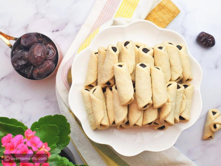 Ramadan Recipes: Rolled Date Cookies