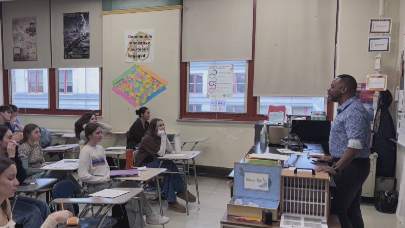 KDKA First Alert Meteorologist Ron Smiley visits Taylor Allderdice High ...