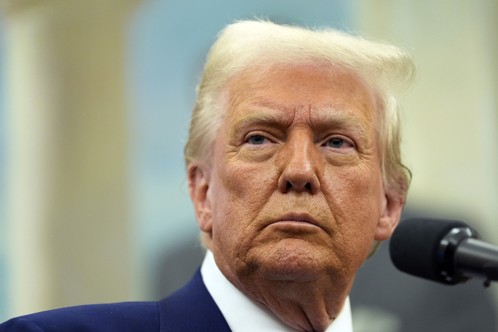 Trump upends US policy on Ukraine and says he and Putin have agreed to ...