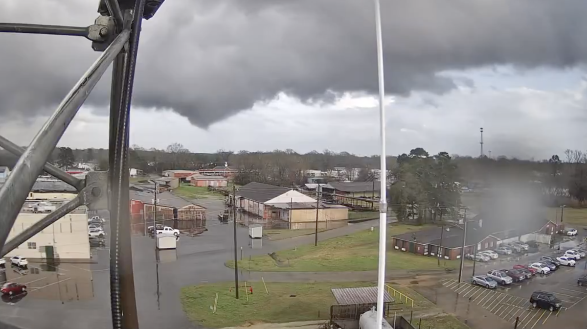 'So Scary' - Terrifying Video Of Tornado Hitting U.S. Goes Viral