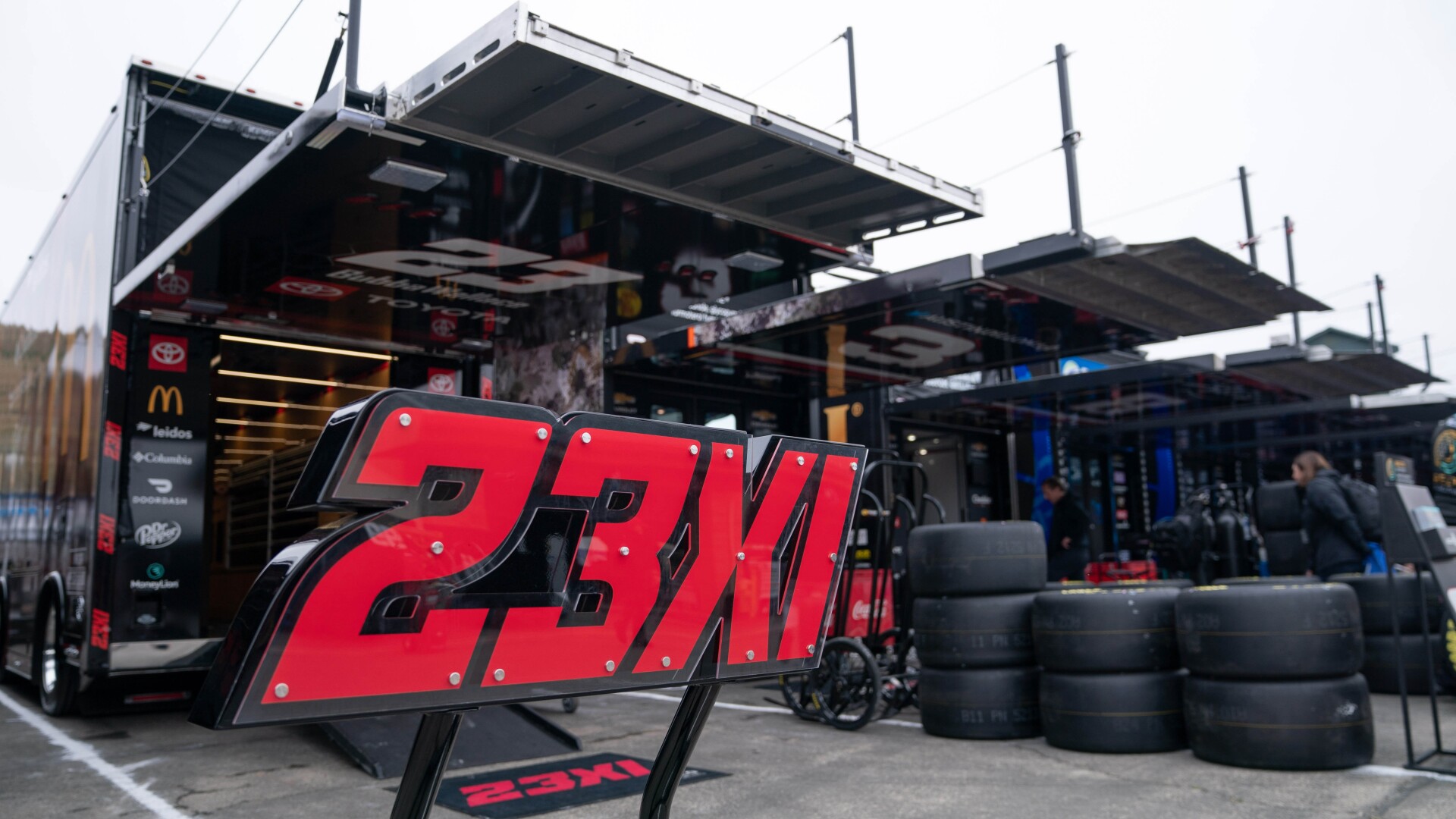 NASCAR executive returns to the stand in high-stakes antitrust trial