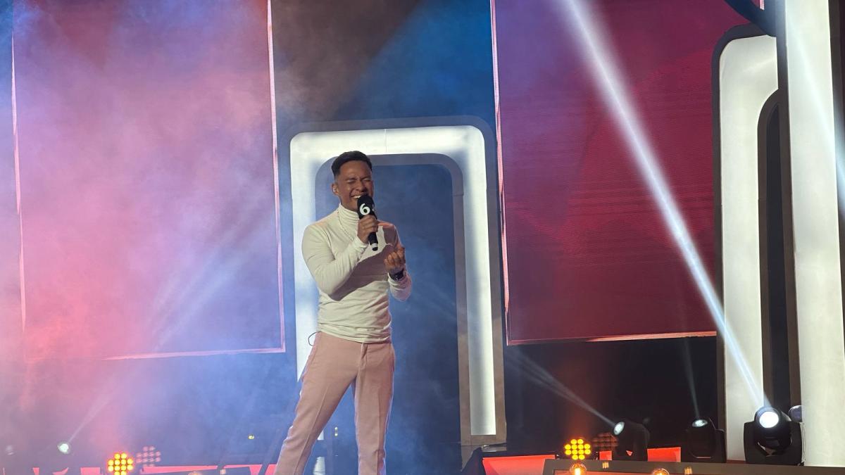 Issac Luna - Tan Enamorados