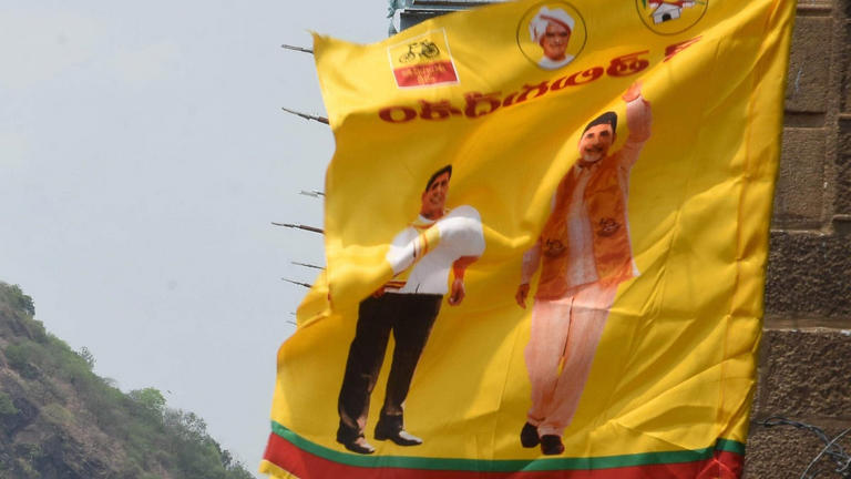 Two YSRCP councillors join TDP in Pulivendula