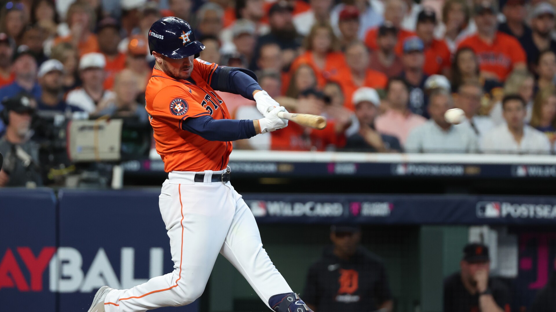 Report: Alex Bregman and Red Sox agree to $120 million, 3-year contract