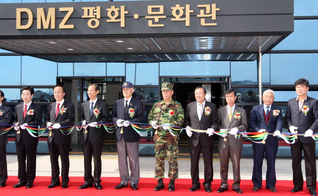 "인적 끊긴 철원 DMZ 평화문화광장, 관광 자원화 방안 찾아야"