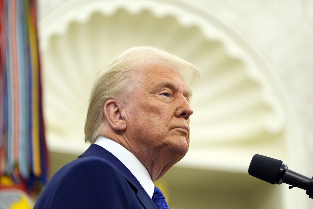 Trump upends US policy on Ukraine and says he and Putin have agreed to ...