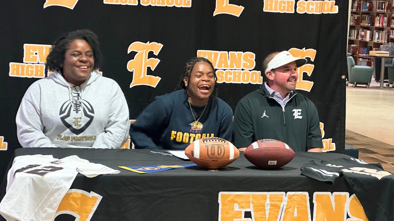Evans flag football player signs to Emanuel University