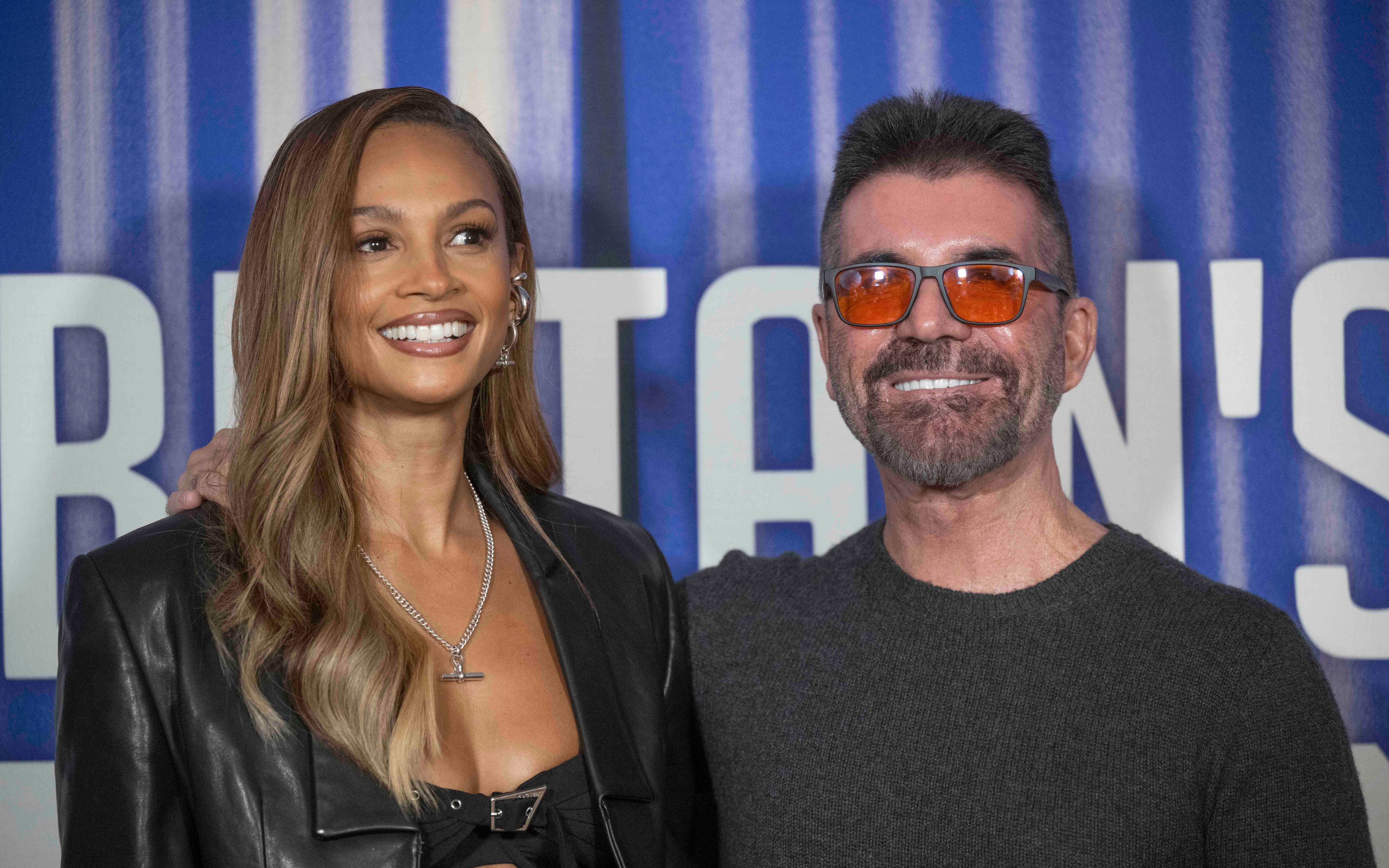 Simon Cowell appears to suffer razor malfunction for Britain's Got ...