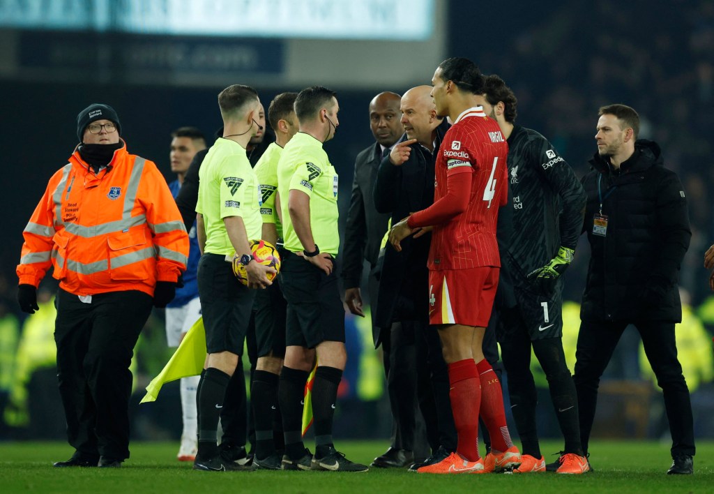 What Arne Slot told Michael Oliver after his red card in Liverpool draw ...