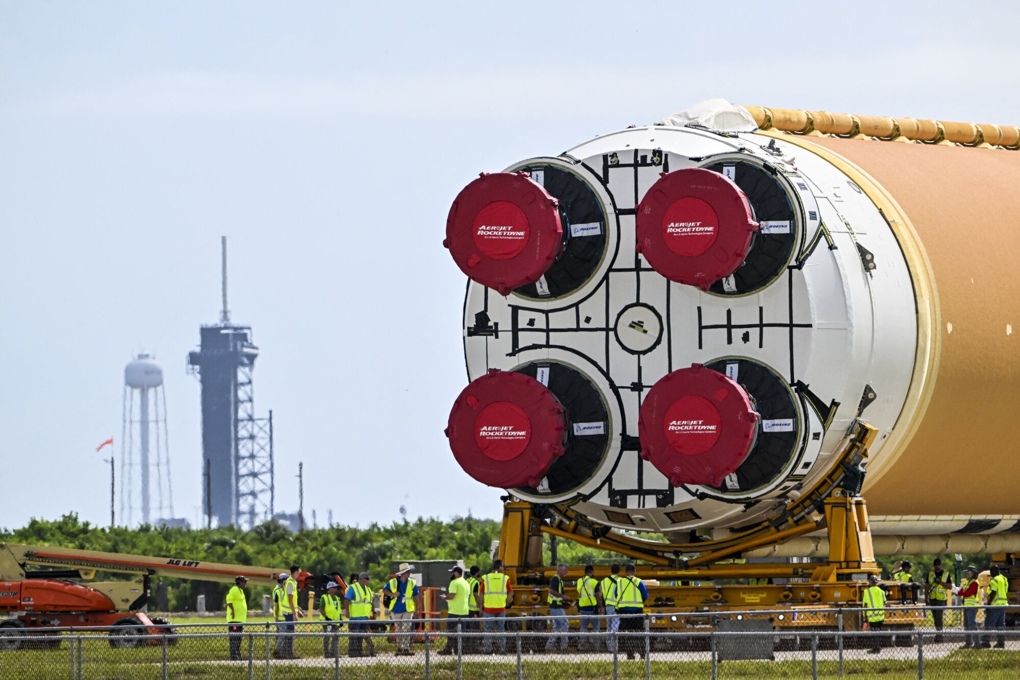 Boeing to Cut Fewer Moon Rocket Jobs After ‘Daily’ NASA Talks