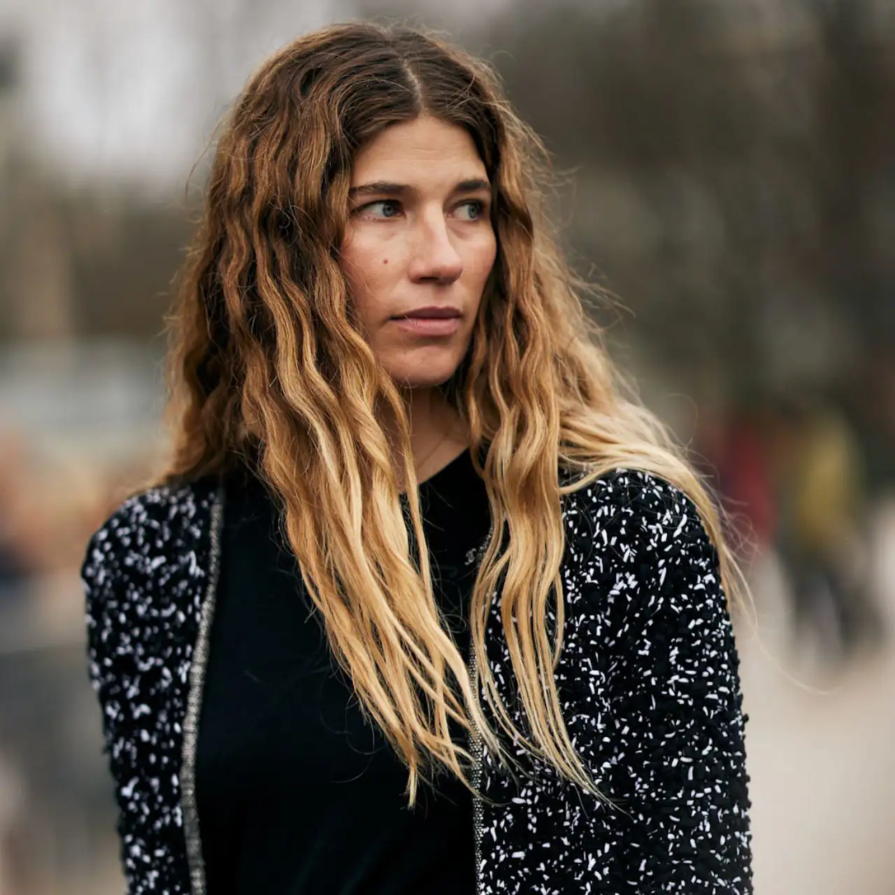 ¿Cómo evitar el pelo encrespado? Consejos para controlar el frizz que ...