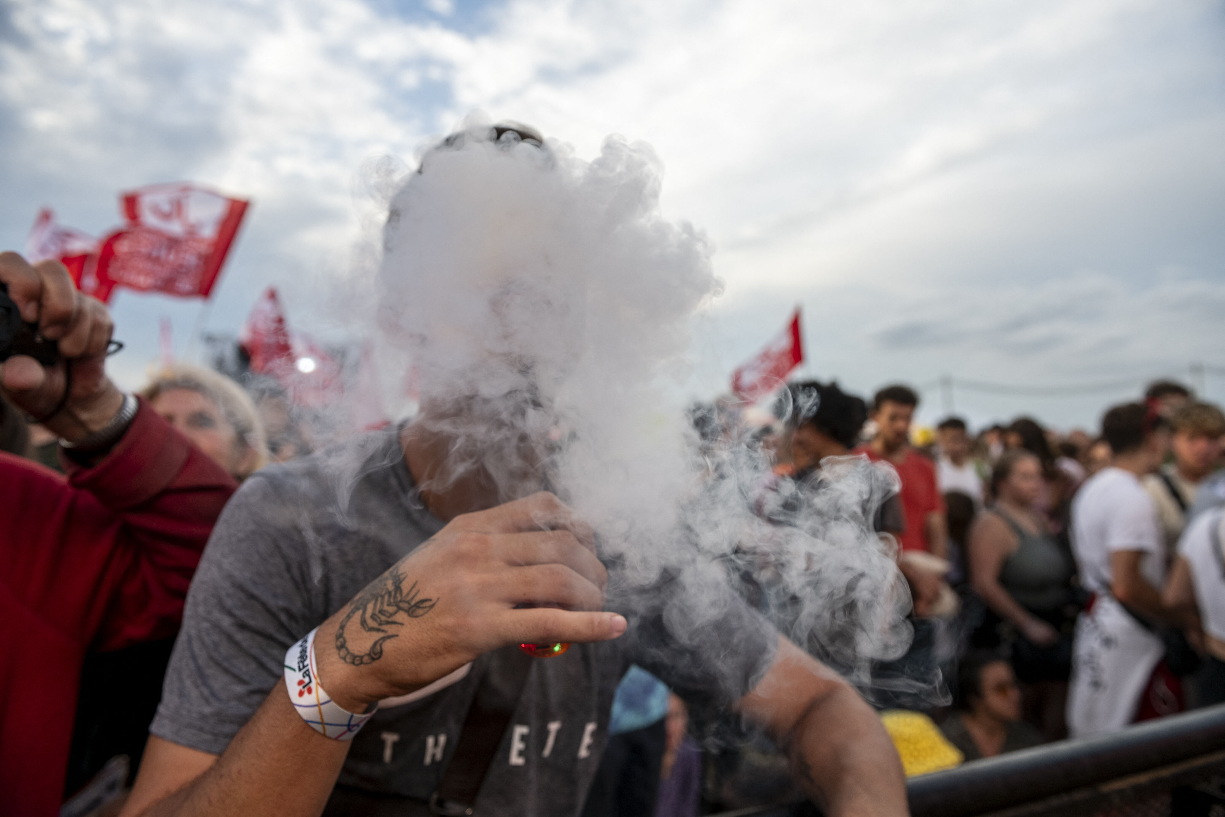 Puffs : le parlement adopte pour de bon l’interdiction des cigarettes ...