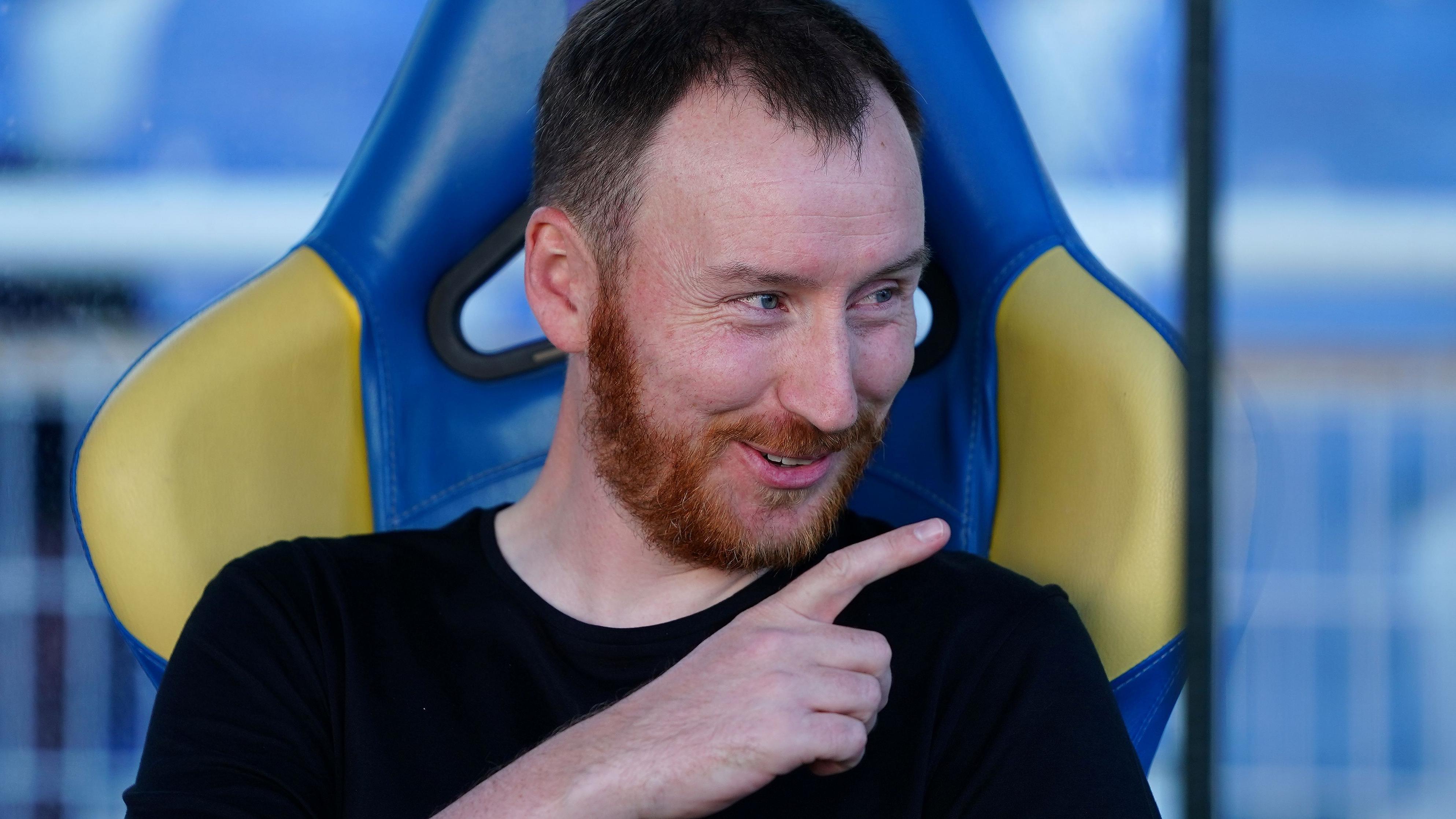 Cathro goes from Hearts flop to Portugal's top boss