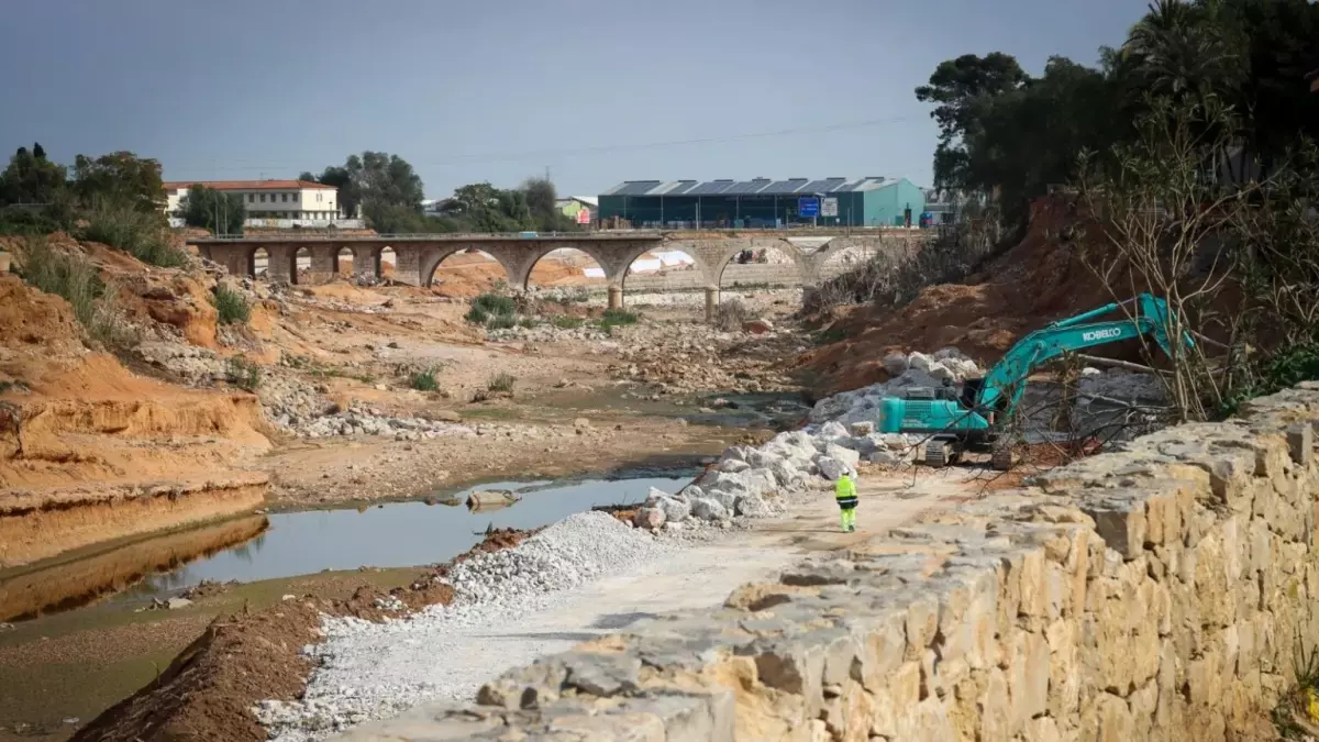 Las obras del barranco del Poyo que impidió la Ley de la Huerta ...