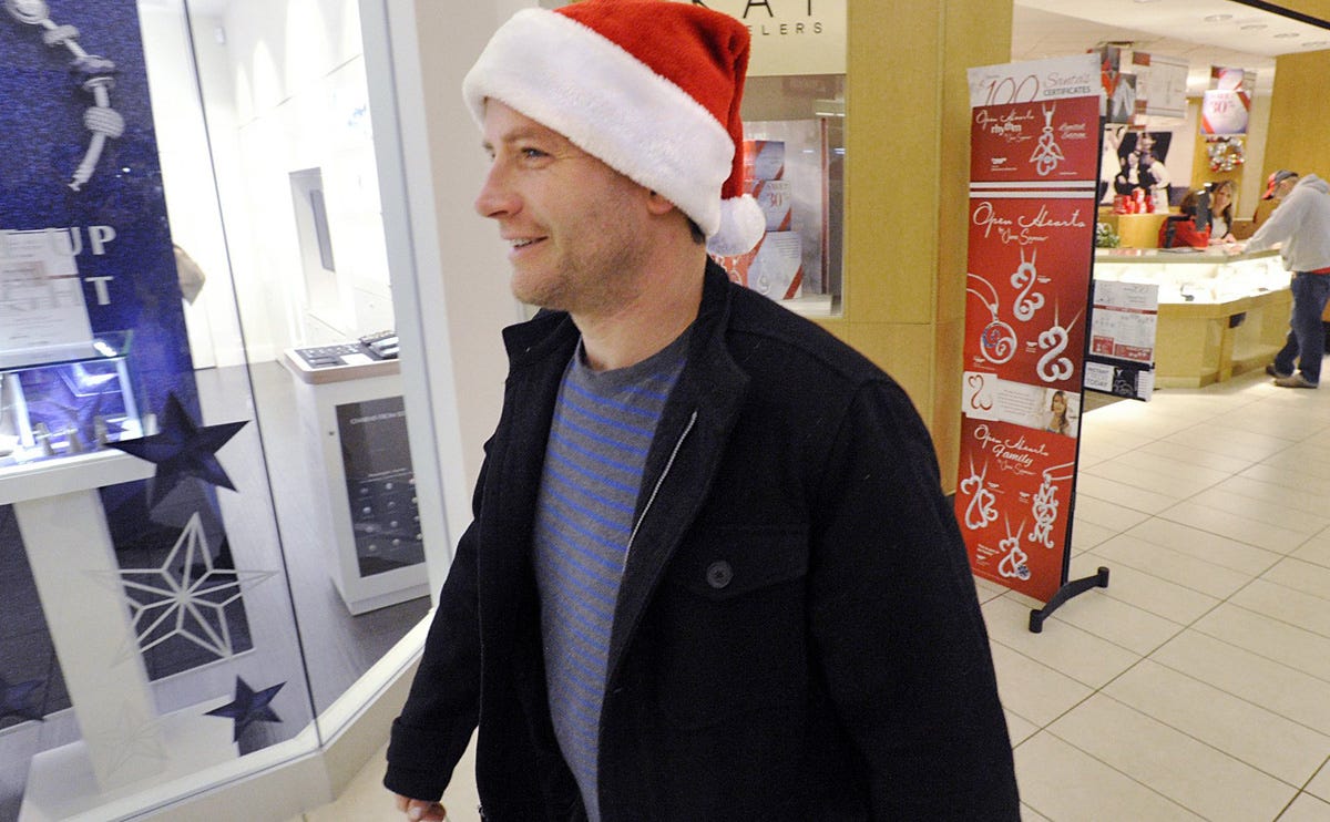 Looking for that last-minute gift? What's open on Christmas Eve