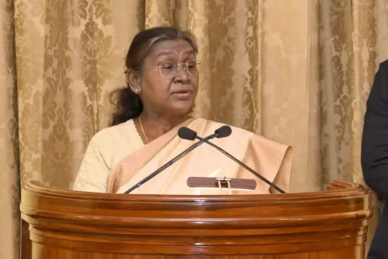 Murmu asks Naval officers to update knowledge about global ... Murmu asks Naval officers to update knowledge about global ...