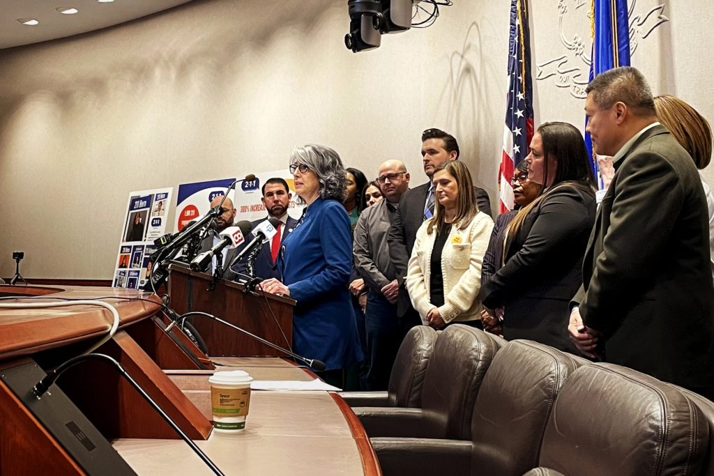 CT's 211 hotline under strain amid housing crisis