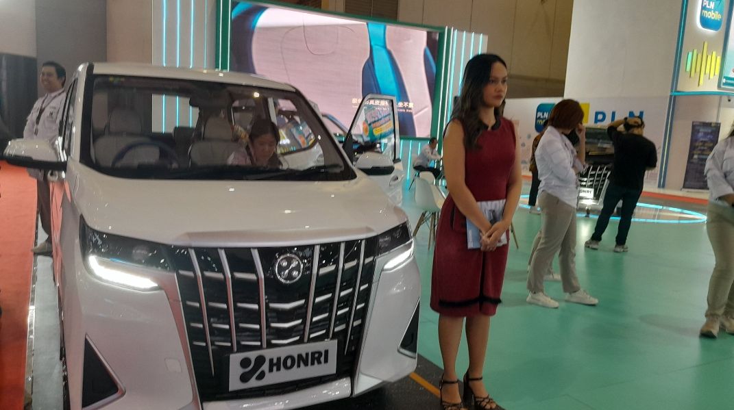 Mirip Alphard, Honri Tampil di IIMS 2025 Intip Pilihan Warnanya