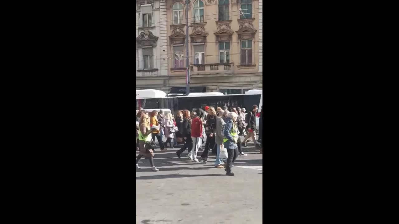 Students protest to mark 100 days since deadly canopy collapse in ...