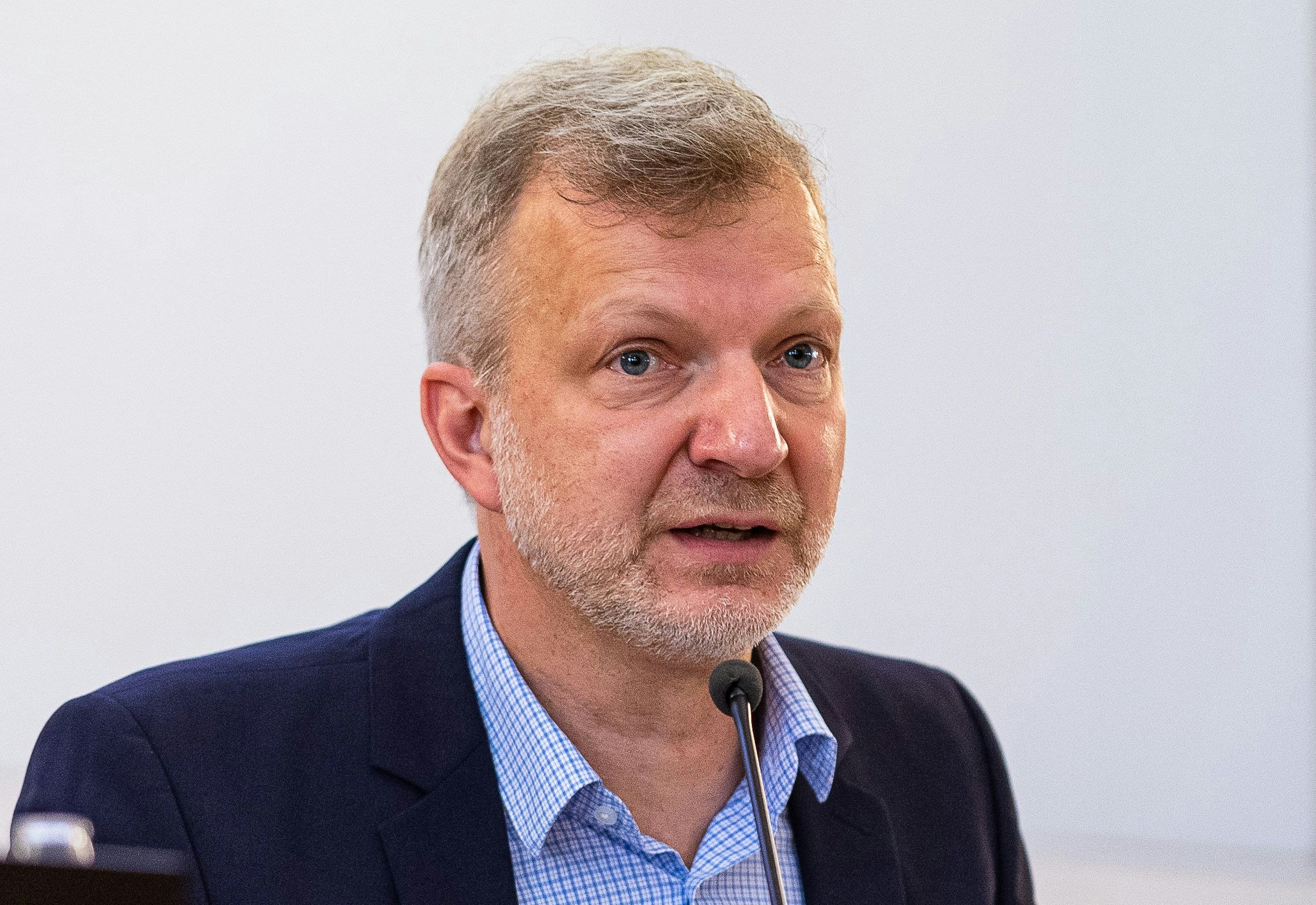 Fahrt nach Köln: Historiker Thomas Großbölting stirbt bei ICE-Unglück ...