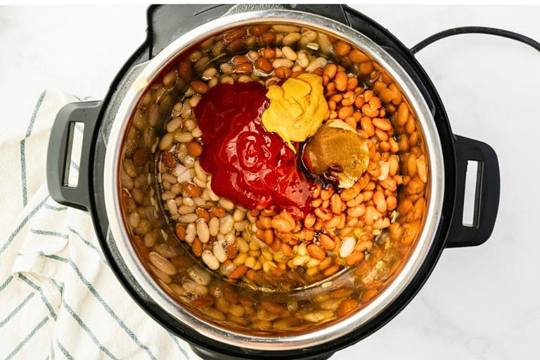 Easy Instant Pot Baked Beans Recipe