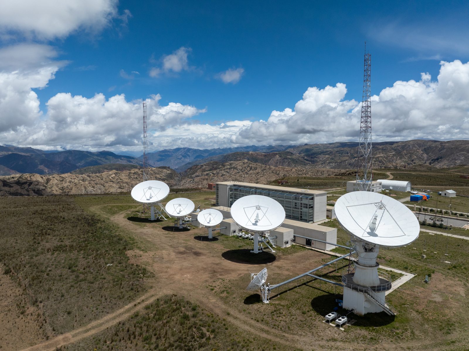 Tired of spotty internet, Bolivians are smuggling in Starlink