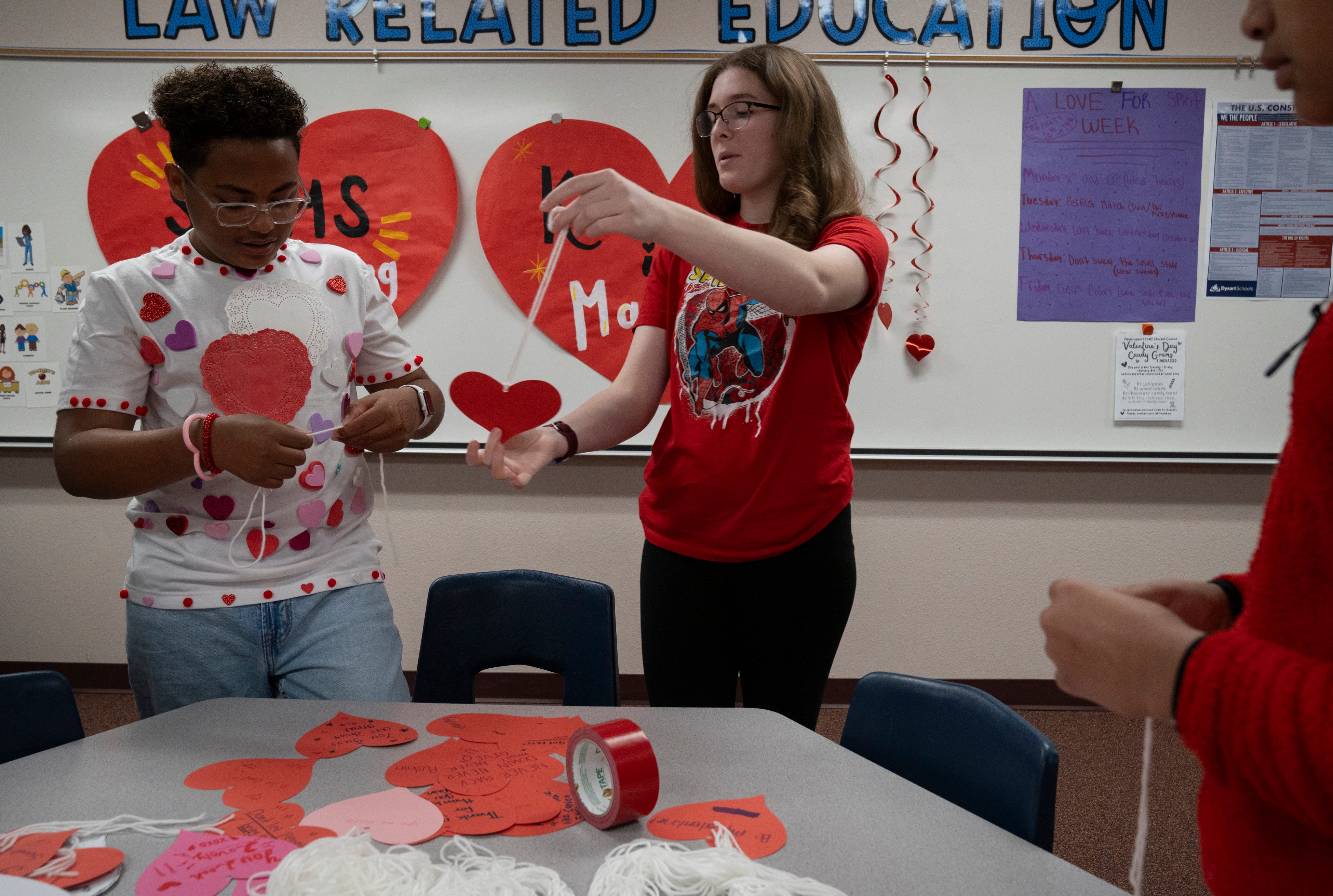 Kindness Club at Surprise school spreads cheer for Valentine's Day