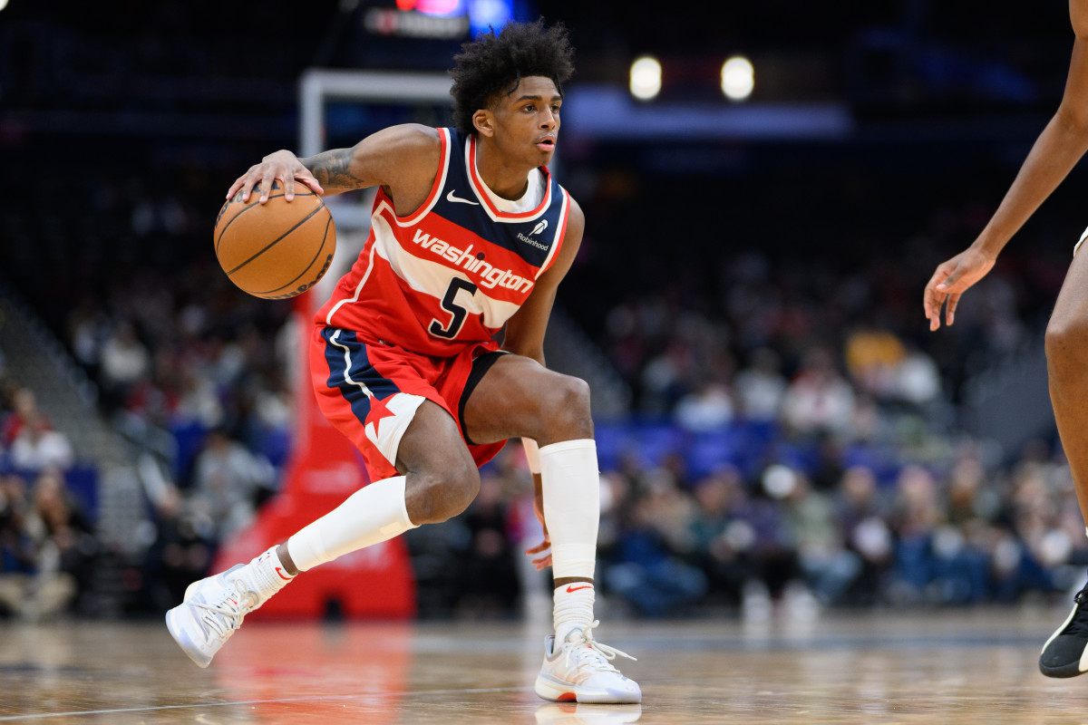 Wizards Rookie Has Sick First NBA Block Against Deni Avdija