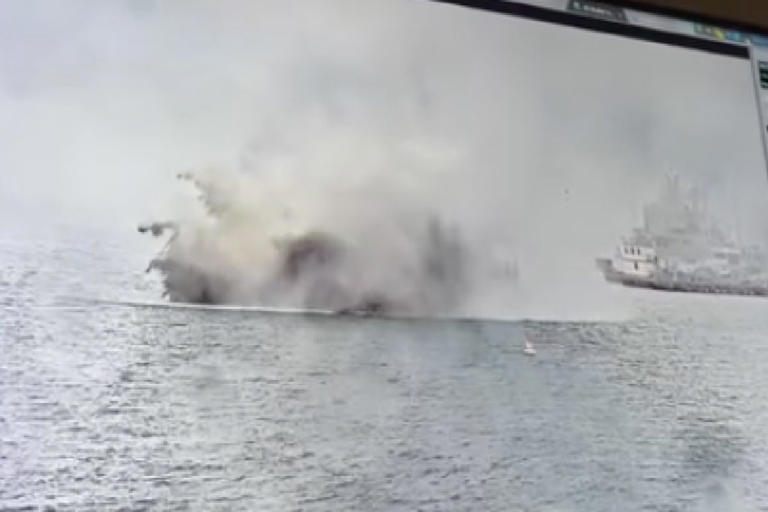 New footage shows moment military fighter jet crashes into San Diego ...