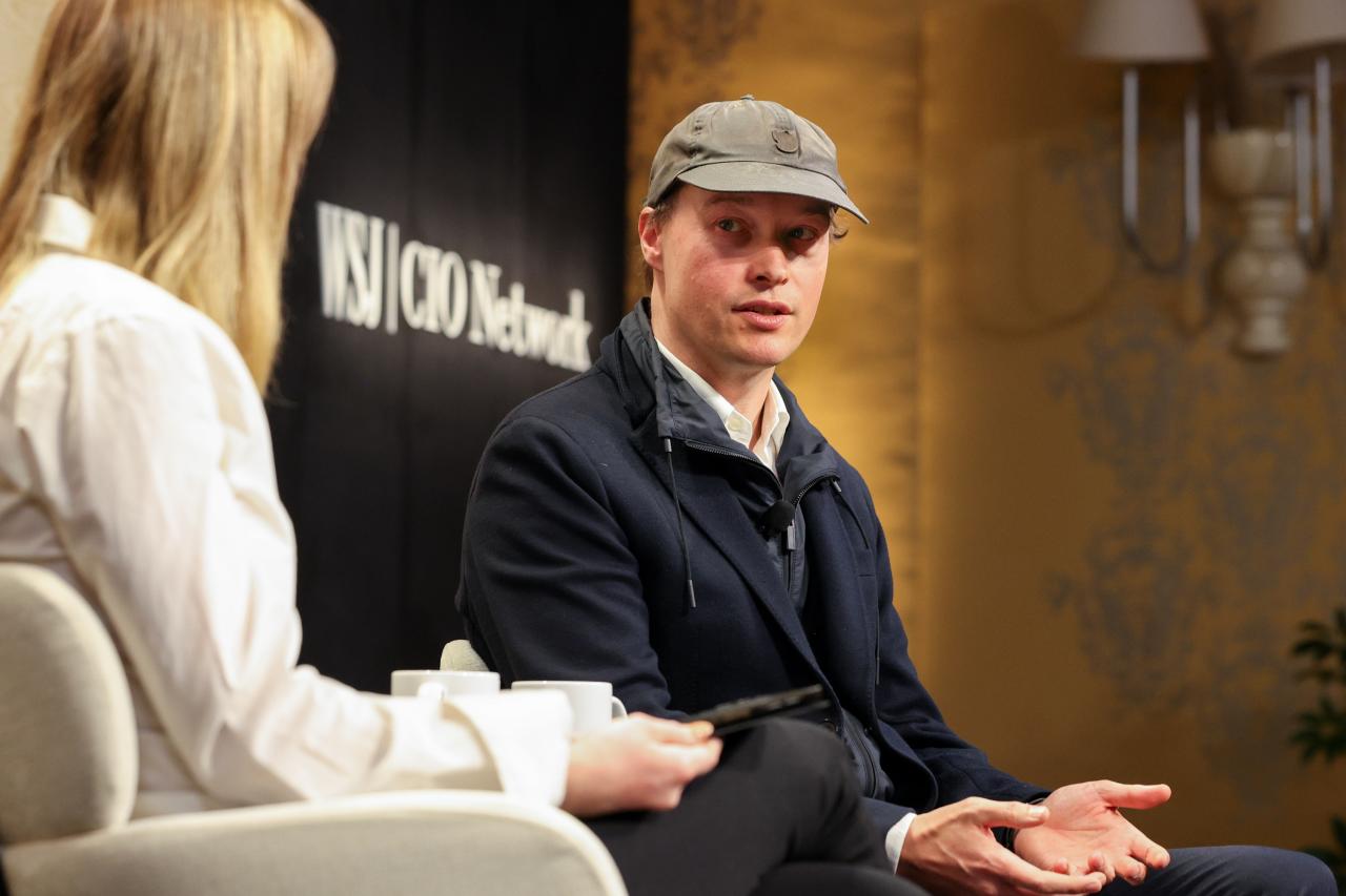 Quantum Computing Is Closer Than Ever. Everybody’s Too Busy to Pay Attention.