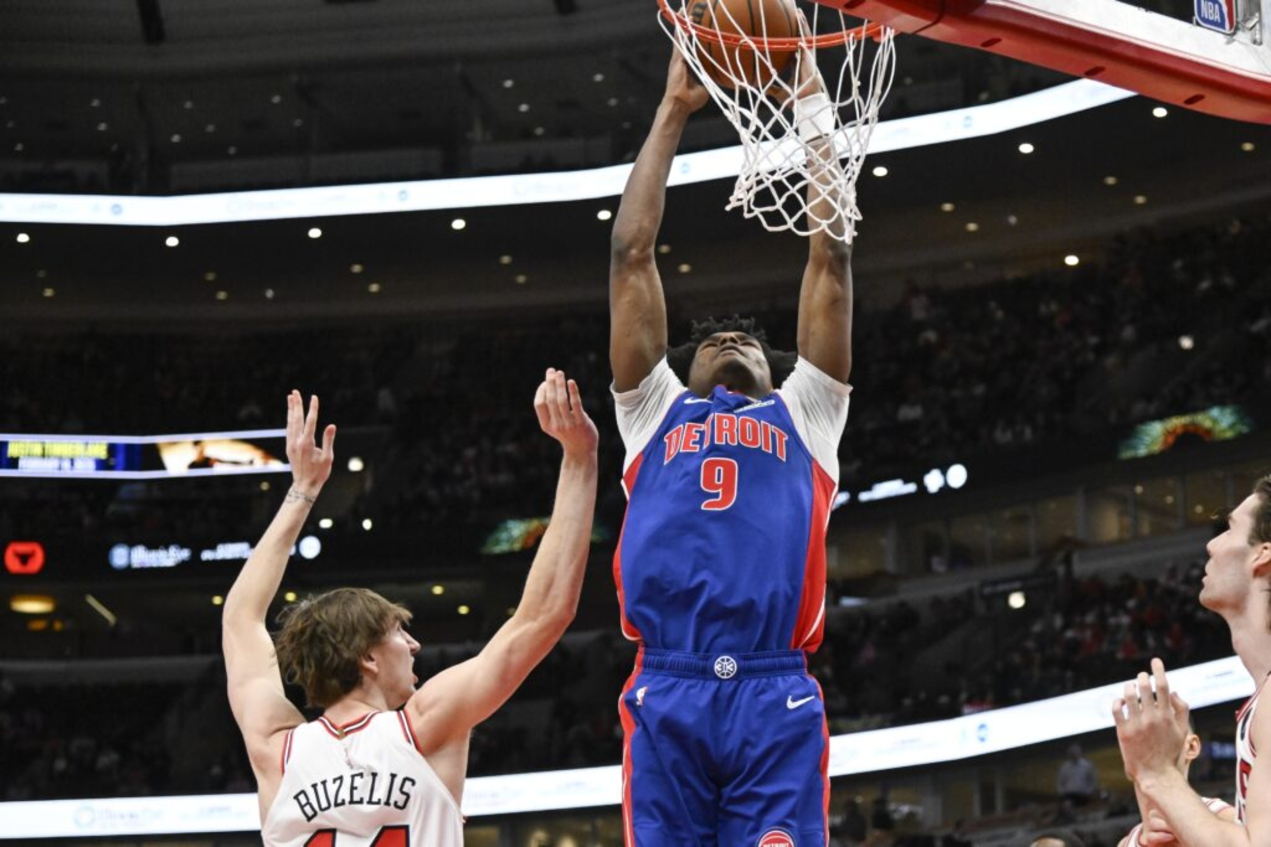 Pistons’ Offense Thrives With Thompson In Point-Forward Role