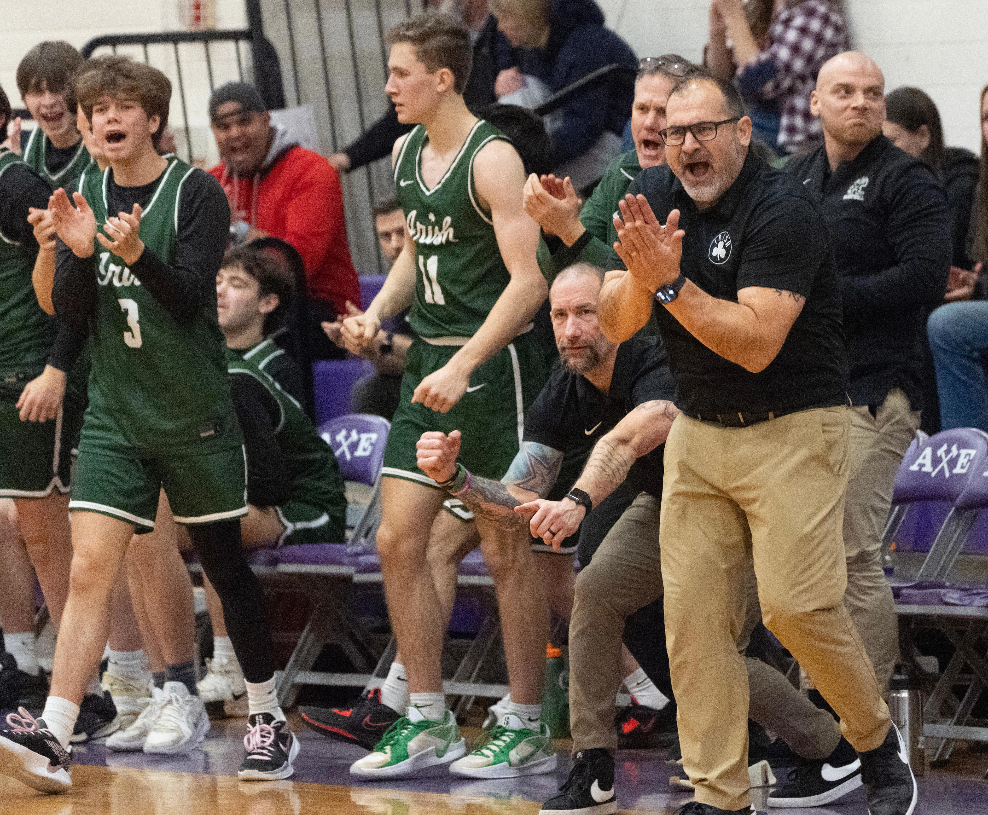 Which teams are leading in the league standings for Eugene boys high ...